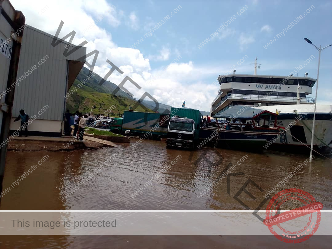 Uvira: montée des eaux du lac Tanganyika, le port de Kalundu en voie de ...